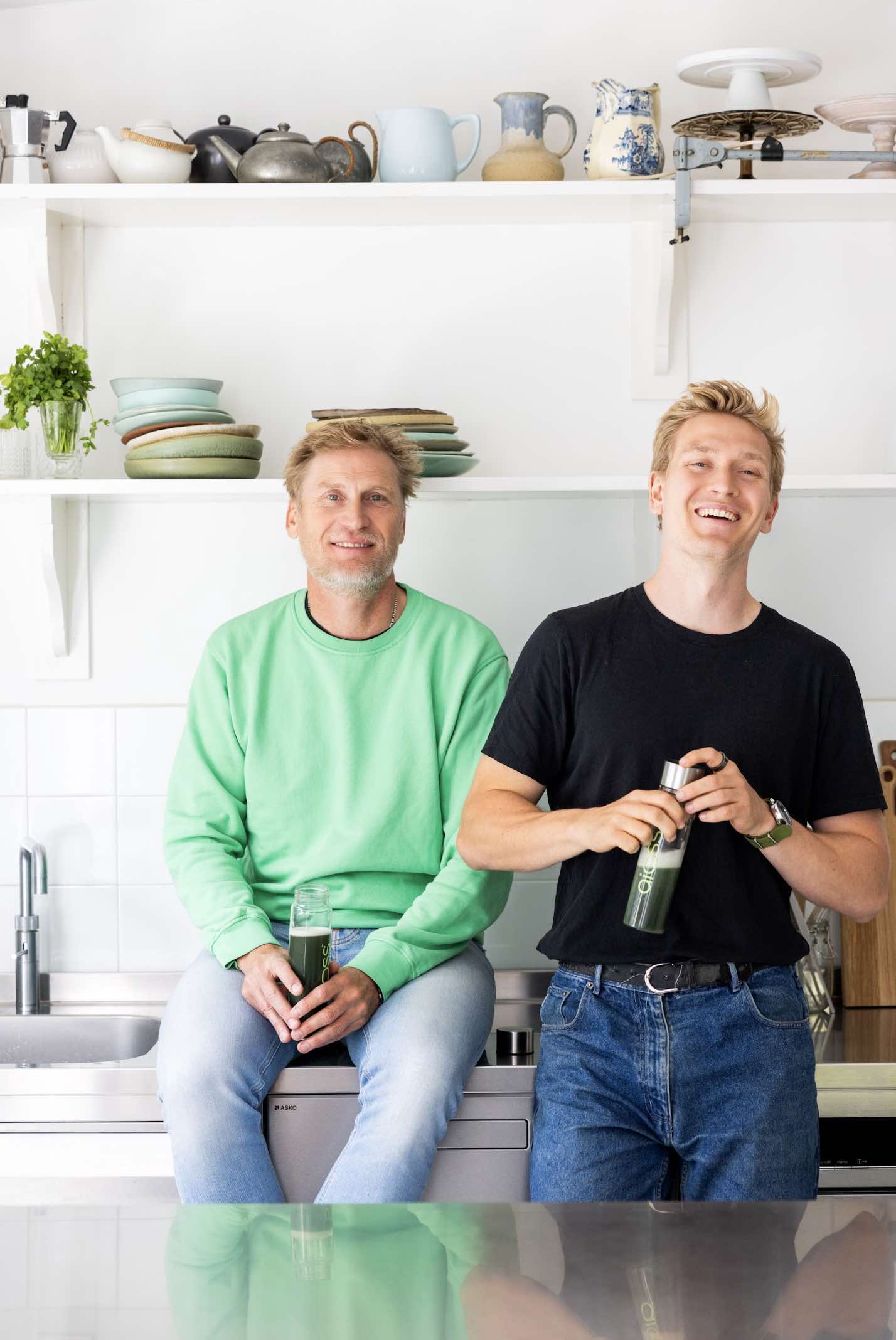 Bag om aioss: To danske iværksættere med en mission